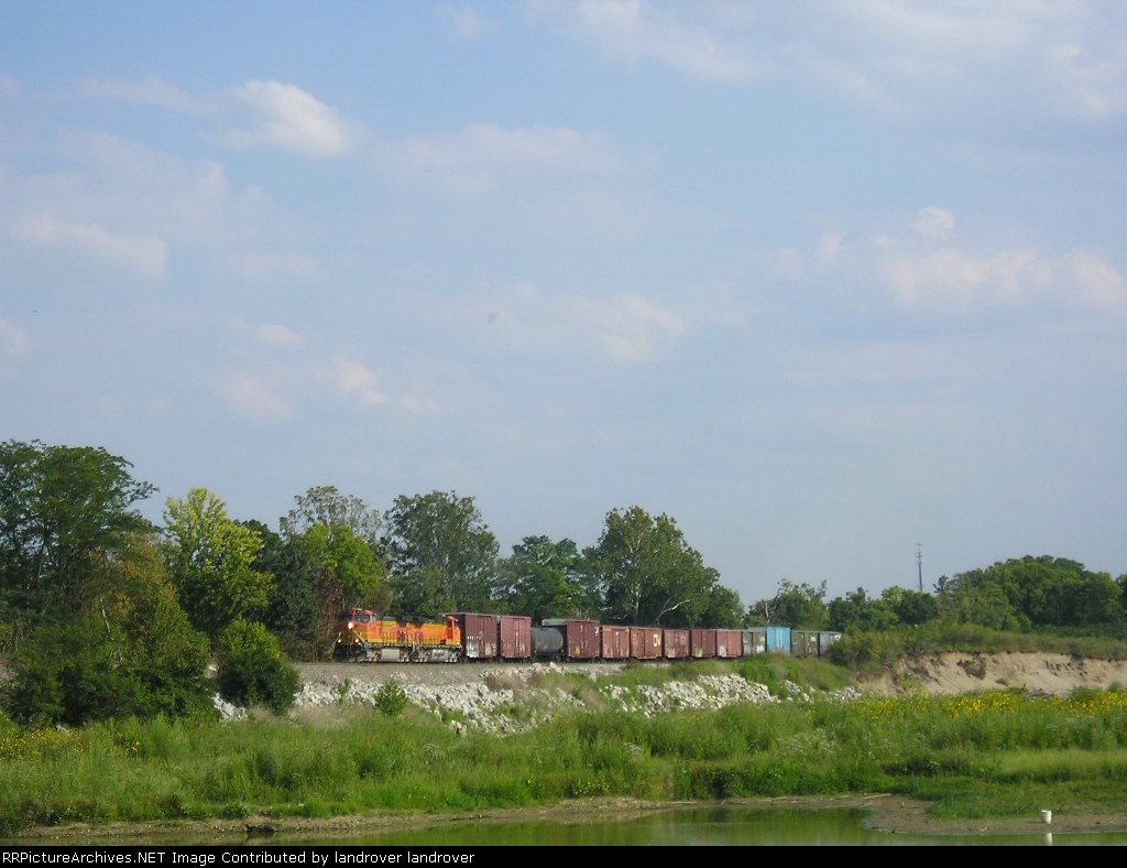 BNSF 4723 On NS 174 Westbound